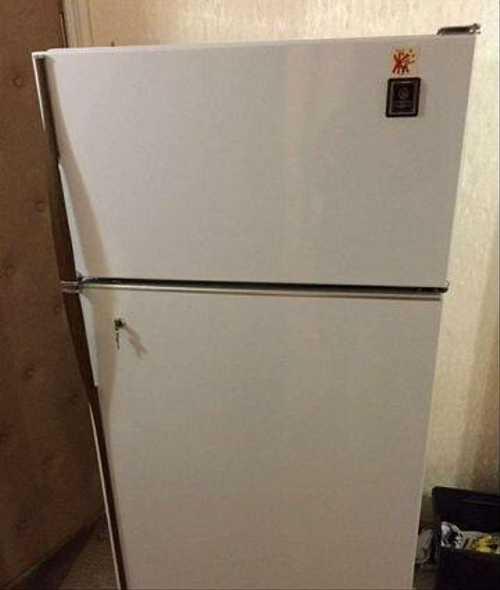 Холодильник General Electric