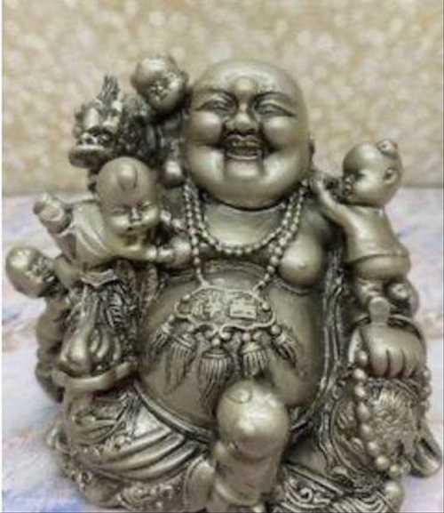 Будда Хотей с детьми