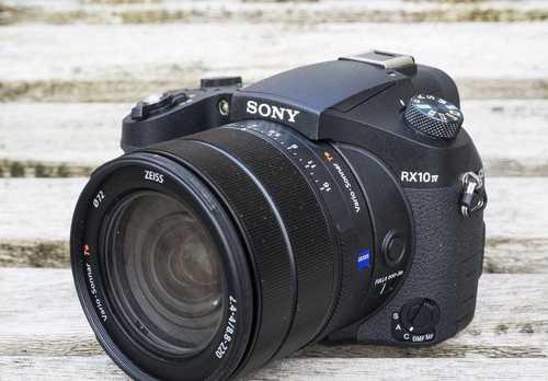 Sony RX10 m4