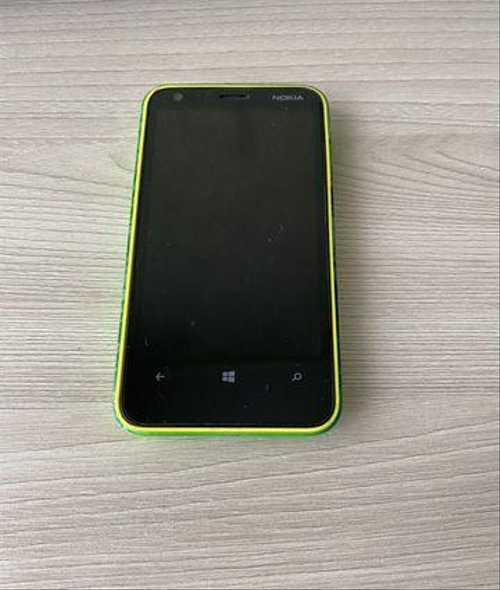 Смартфон Nokia Lumia 620
