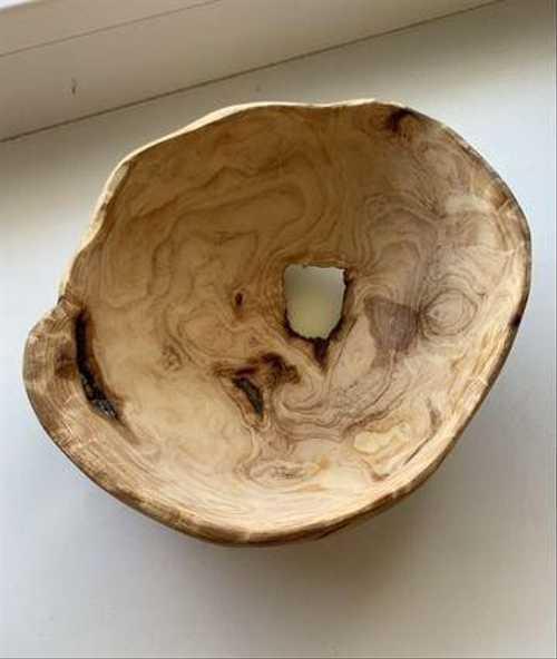 Тарелка из дерева. Сувель