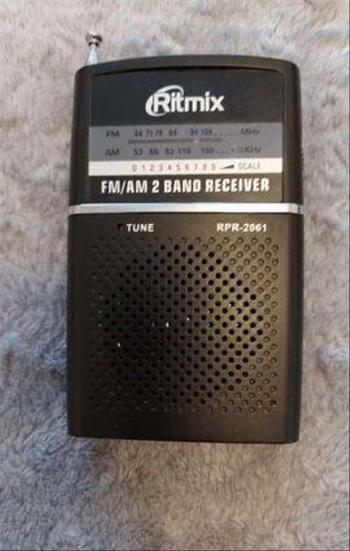 FM AM приемник Ritmix RPR-2061