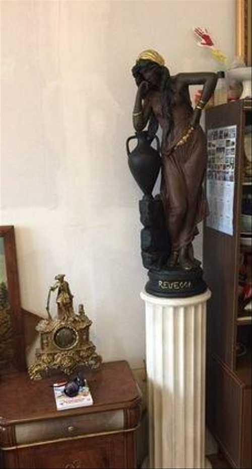 Гипсовая Статуя Девушка с кувшином Revecca