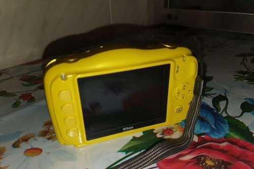 Nicon Coolpix W100