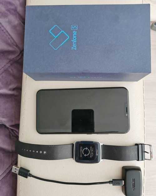 Комплект смартфон Asus Zenfone 5z и смарт-часы Asu