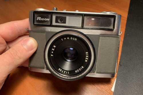 Плёночный фотоаппарат Ricoh