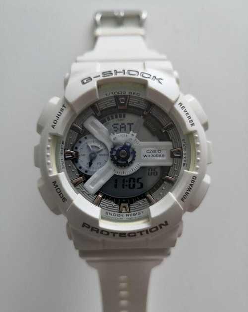 Продам часы G-shock GMA-S110 CM белые