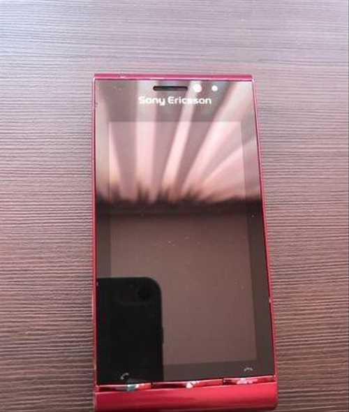 Sony ericsson u1i satio красный