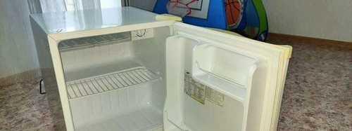 Холодильник маленький Самсунг