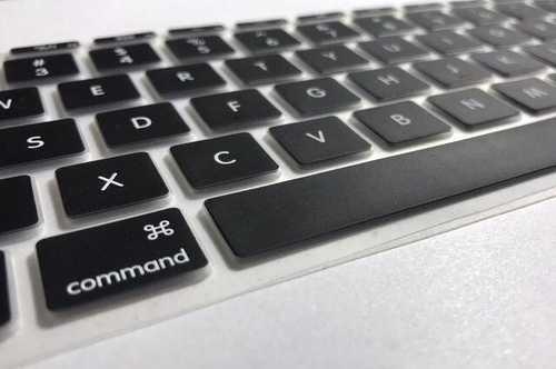 Силиконовая накладка на клавиатуру macbook 13’