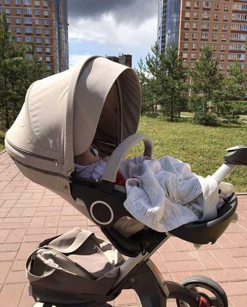 Коляска stokke