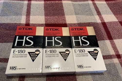 Новые запечатанные видеокассеты TDK HS 180