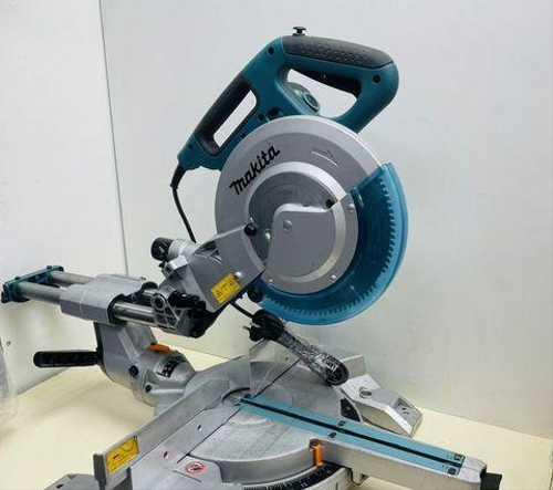 Пила торцовочная # Makita LS1018L