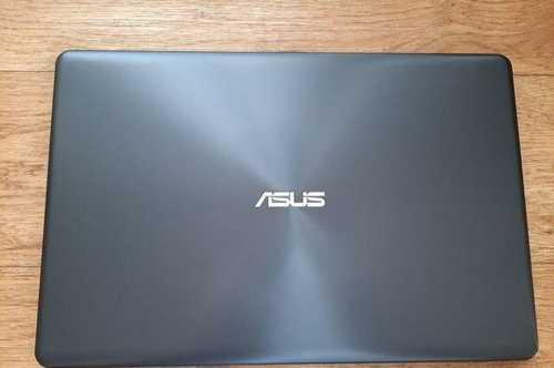 Asus X542U ноутбук