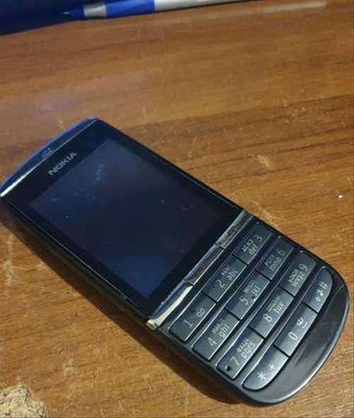 Телефон Nokia asha 300
