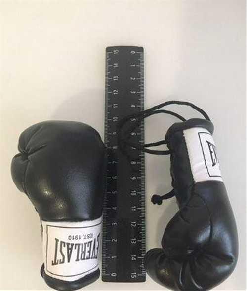 Боксерские перчатки сувенирные
