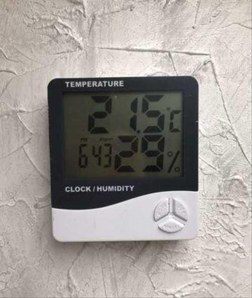 Термометр с гигрометром и часами