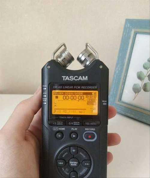 Рекордер Tascam DR-40