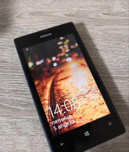 Телефон Nokia lumia 525
