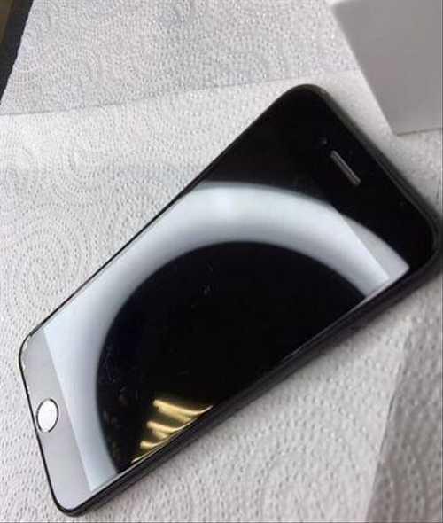 Телефон iPhone 7 32 GB Black