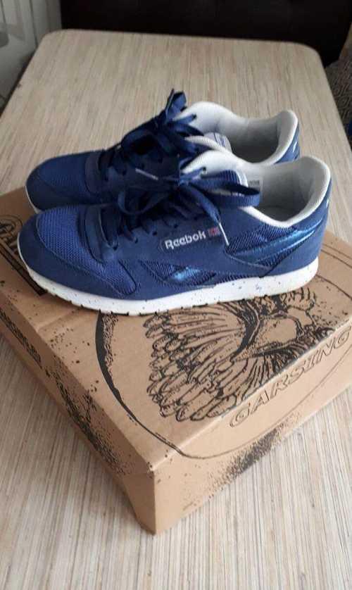 Продам кроссовки "Reebok" p-p 39 (25см)
