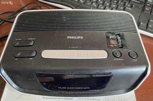 Часы радио будильник Philips Aj3121