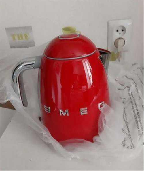 Чайник Smeg KLF03