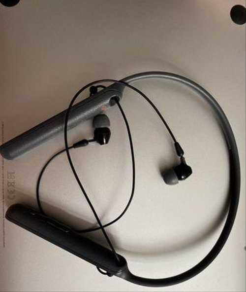 Беспроводные наушники Sony