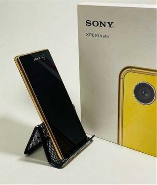 Смартфон Sony Xperia M5 Dual (E5633)