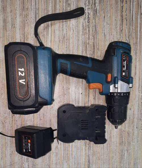 Шуруповерт Bort 12v