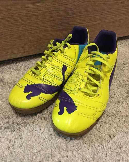 Футбольные бутсы puma