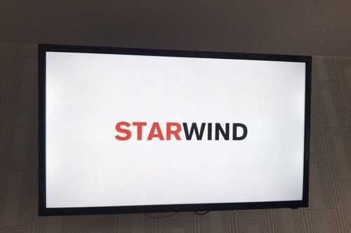 Телевизор starwind 32 дюйма. Ножек нет, только кре