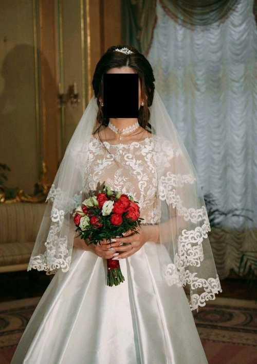 Свадебное платье в подарок кринолин, возможно сниж
