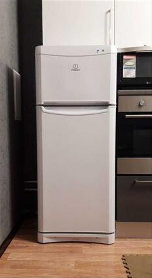 Холодильник indesit T14R.024