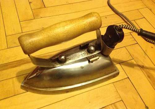 Утюг СССР 1952г. зтк
