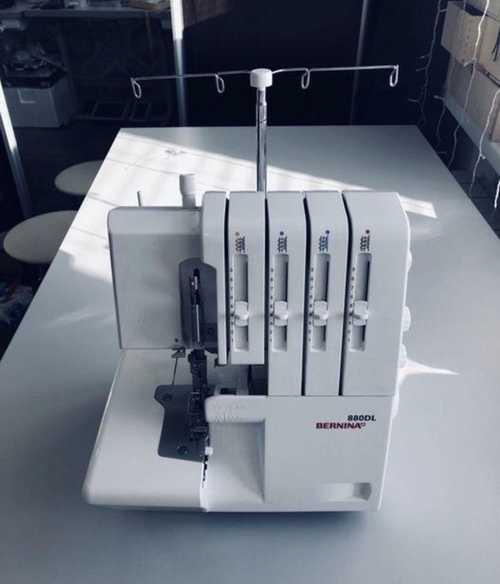 Оверлок Bernina 880DL