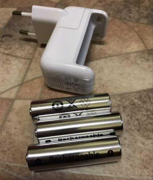 Зарядное для аккумуляторов Apple Battery charger