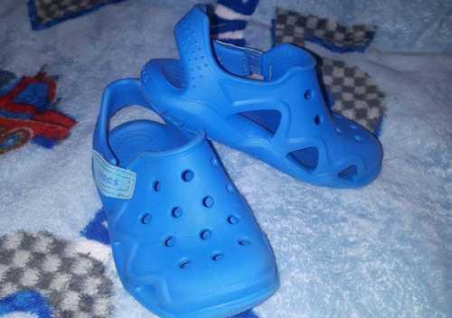 Сандалии Crocs С8