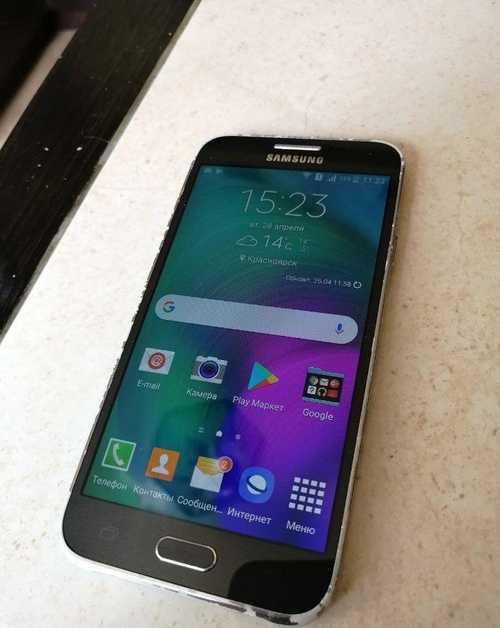Телефон SAMSUNG Galaxy E5