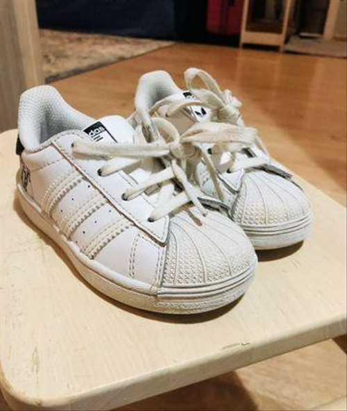 Кроссовки adidas superstar