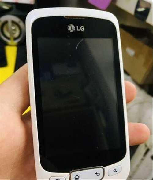LG Optimus One P500 Белый