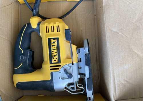 Лобзик DeWalt dw-349 Ks