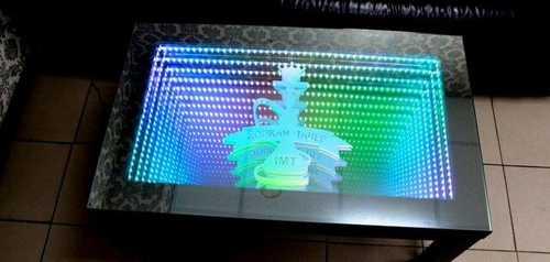 Стол зеркальная бесконечность с светомузыкой RGB