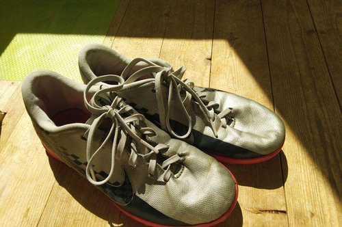 Футбольные бутсы (бампы ) nike