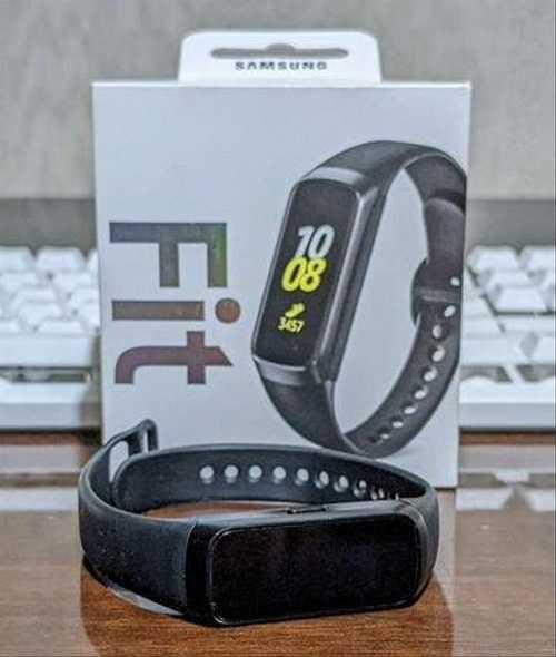 Фитнес-браслет Samsung Galaxy Fit