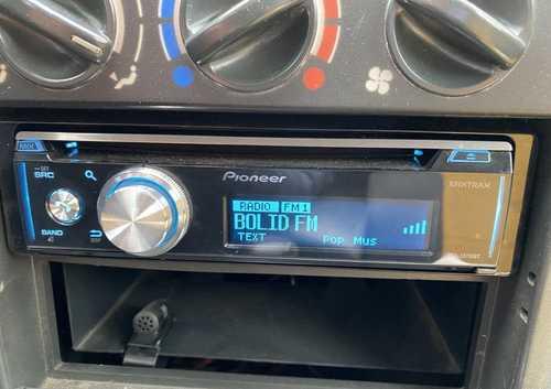 Магнитола с блютуз Pioneer DEH-X8700BT