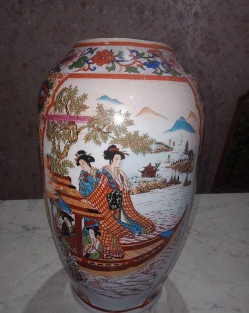 Большая японская ваза