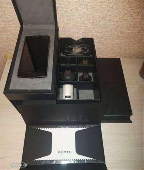 Vertu signature touch J. Morgan