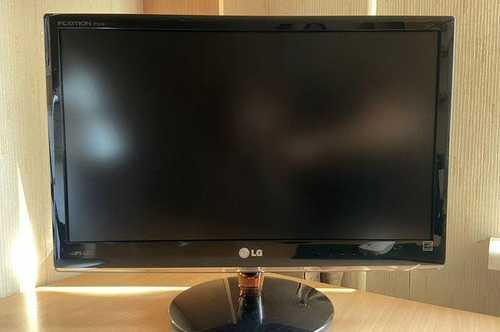 Монитор LG IPS226