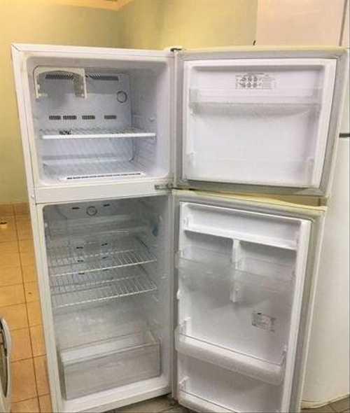Холодильник Samsung (163 см) NoFrost